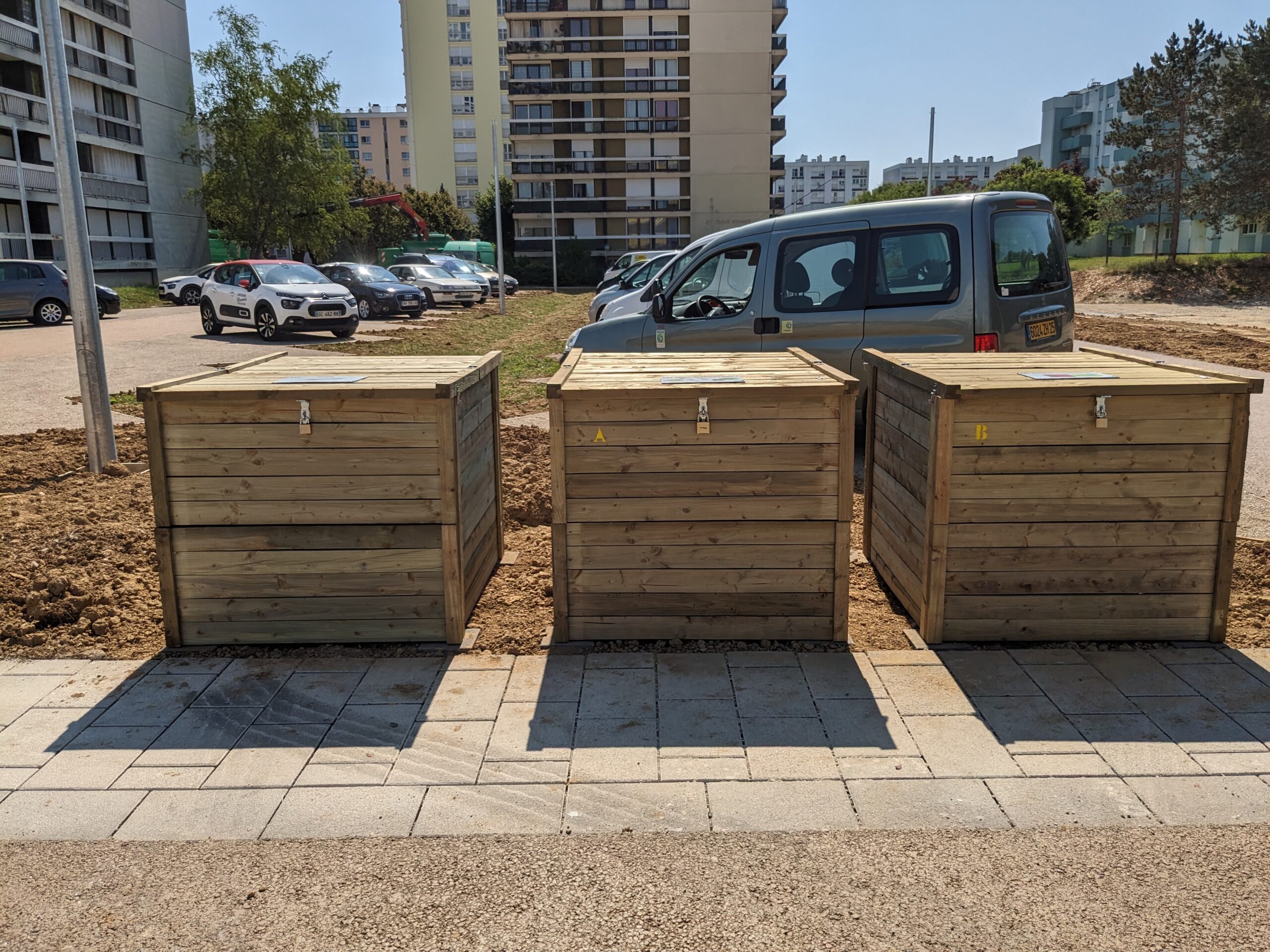 Deux nouveaux sites de compostage de quartier à Planoise - SYBERT ...